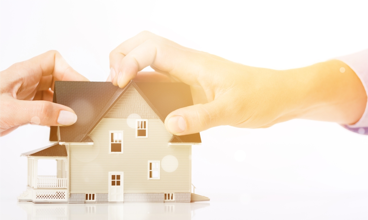 Who Has to Leave the House in a Divorce? - Law Office of Maria Lowry